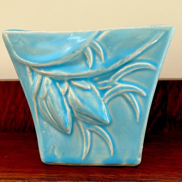 Mccoy | Accents | Vintage Mid Century Mccoy Pottery Blue Planter Vase ...